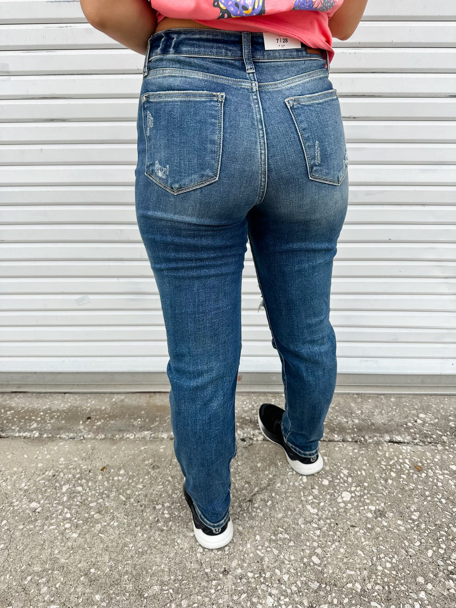 Stephanie Jeans – Modern Me Boutique
